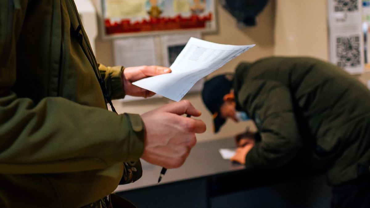 Military checked in Odesa after beating a man :: Intent :: Socio ...
